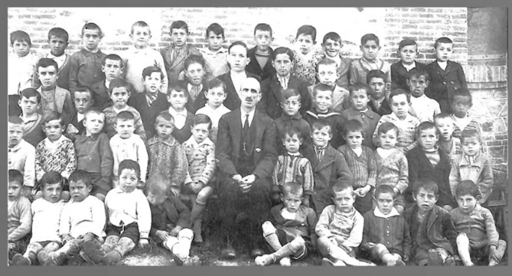 LEON GIL Y ALUMNOS – Ayto. Cabanillas